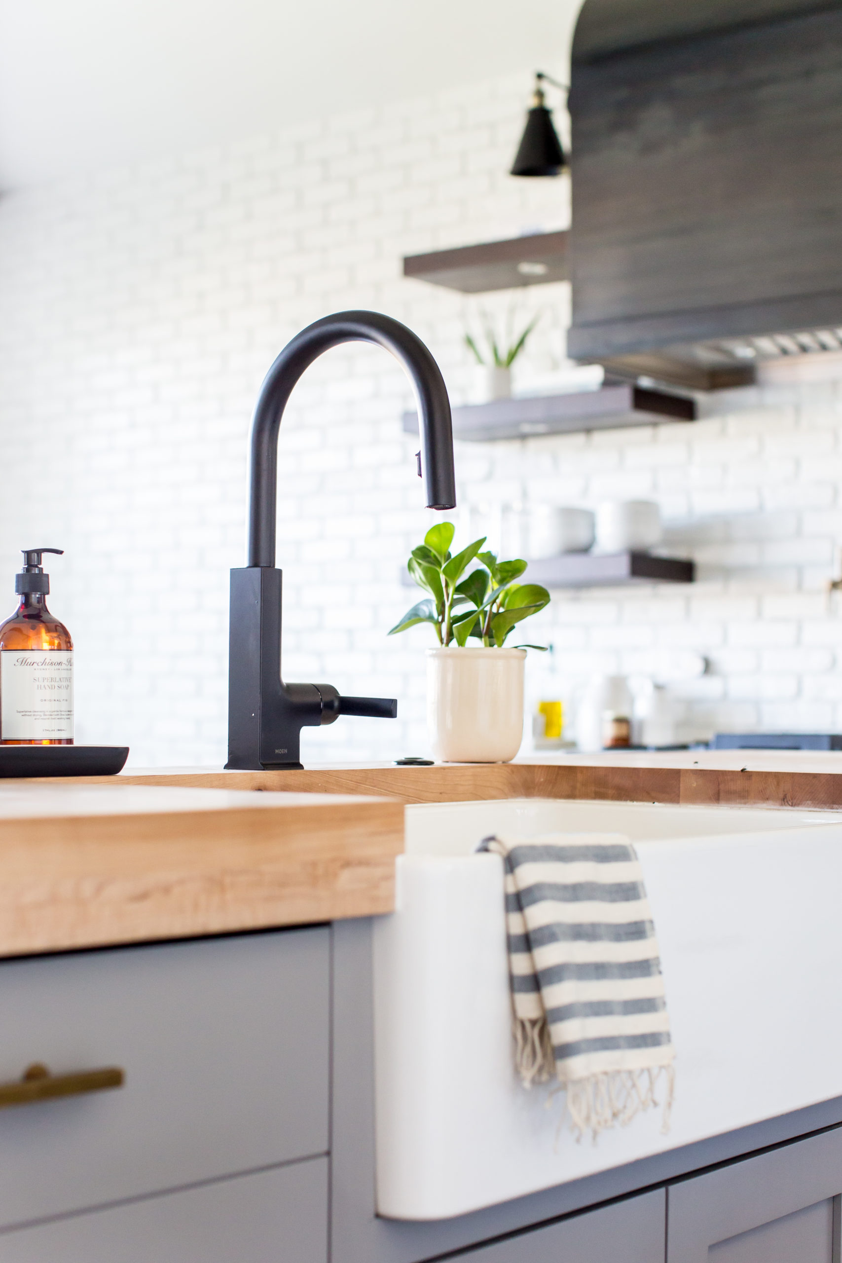 Kitchen Sink Accessorizing | House of Jade Interiors